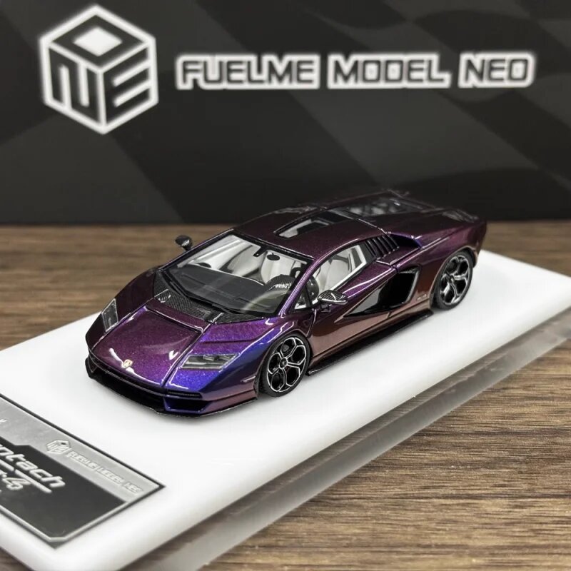 Fuelme 1:64 Lamborghini LPI800, фиолетовый, цвет 10