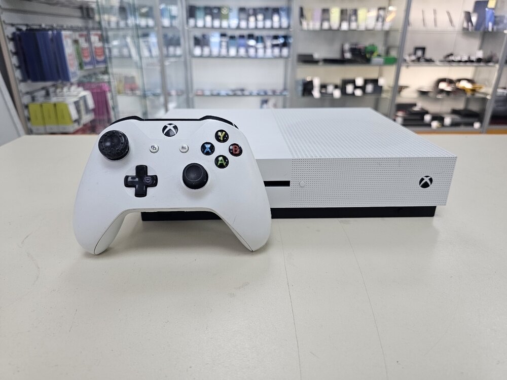 Игровая приставка Microsoft Xbox One S, Blu-ray, 500GB, белый + геймпад, Б/У, Уценка