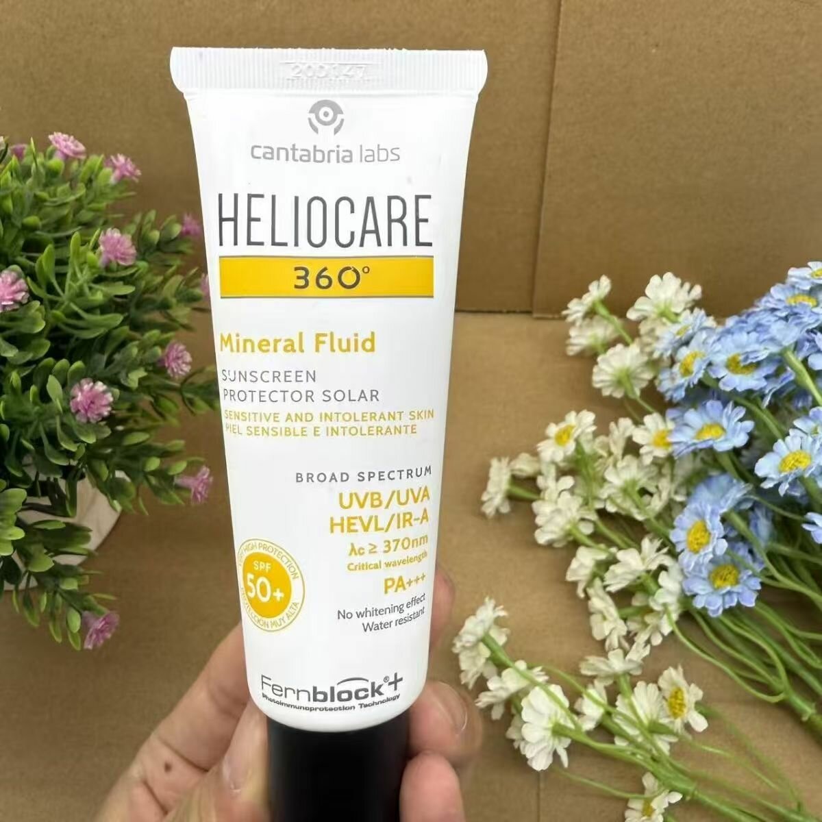 Флюид с тотальной защитой SPF100+ Cantabria Labs Heliocare 360 MD AK Fluid Sunscreen SPF100+ 50 ml