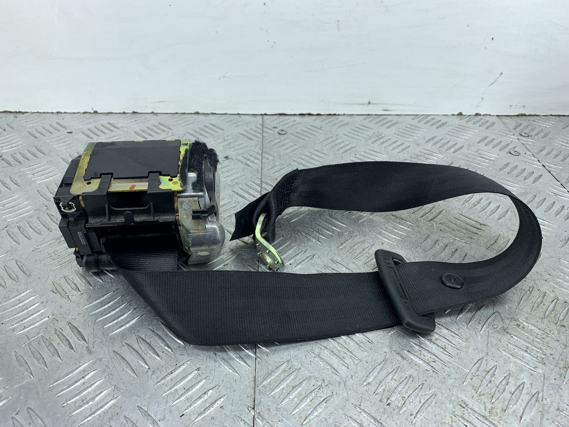 Ремень безопасности задний левый Audi A4 B5 1997