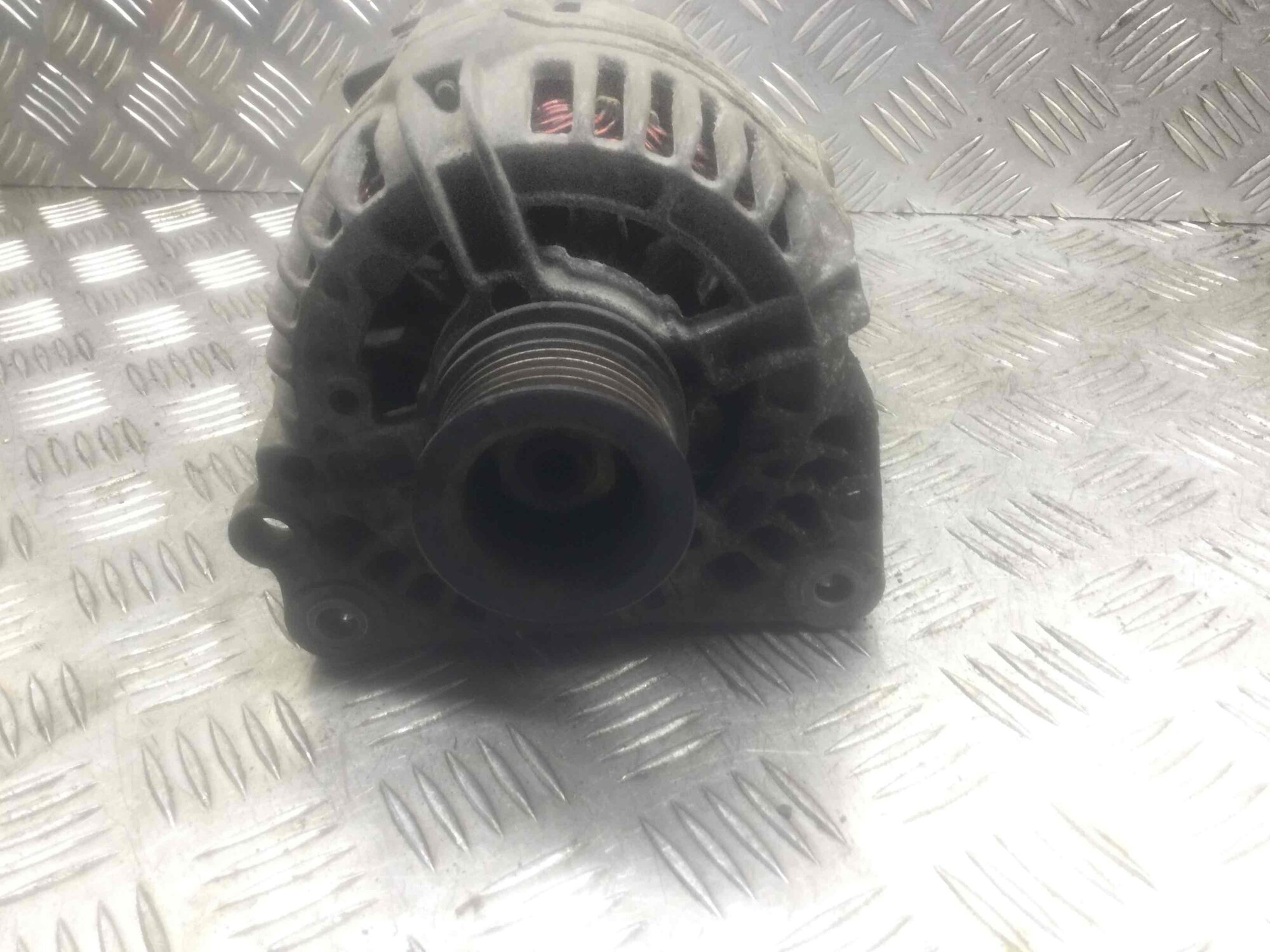 Б/У Генератор Volkswagen Polo 3 поколение (1994-2001) 2000 г.