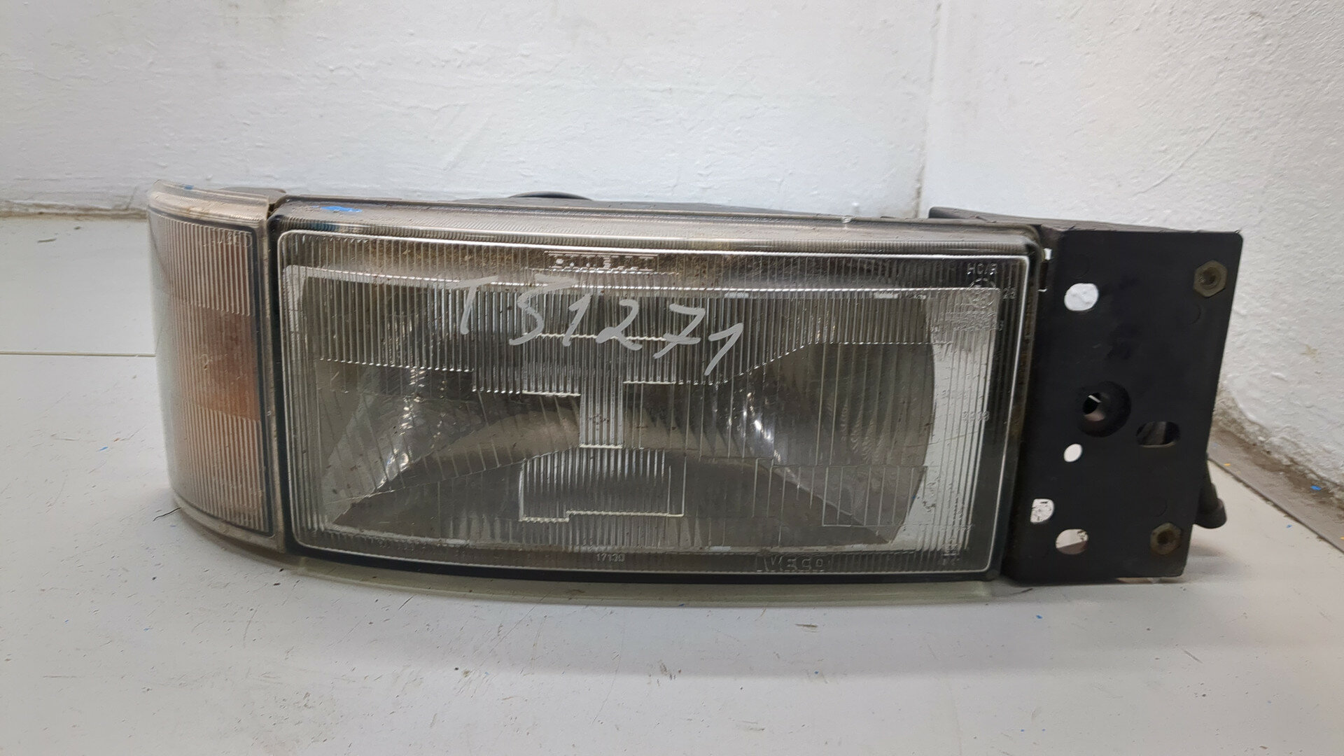 Фара (передняя) правая Iveco EuroCargo 1 Б/У