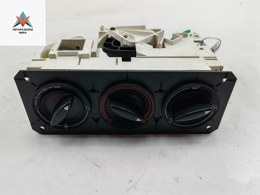 Блок управления печки / климат-контроля Audi A4 B5 1995