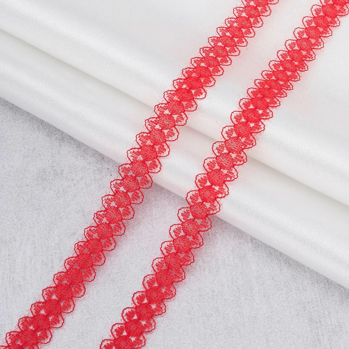 Кружево капроновое для шитья и рукоделия, цвет красный, 1,5 см х 13,72 м