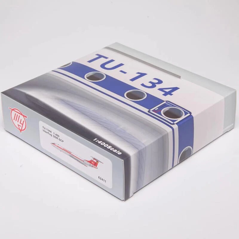 Модель самолета Ту-134А HYINUO 1:400