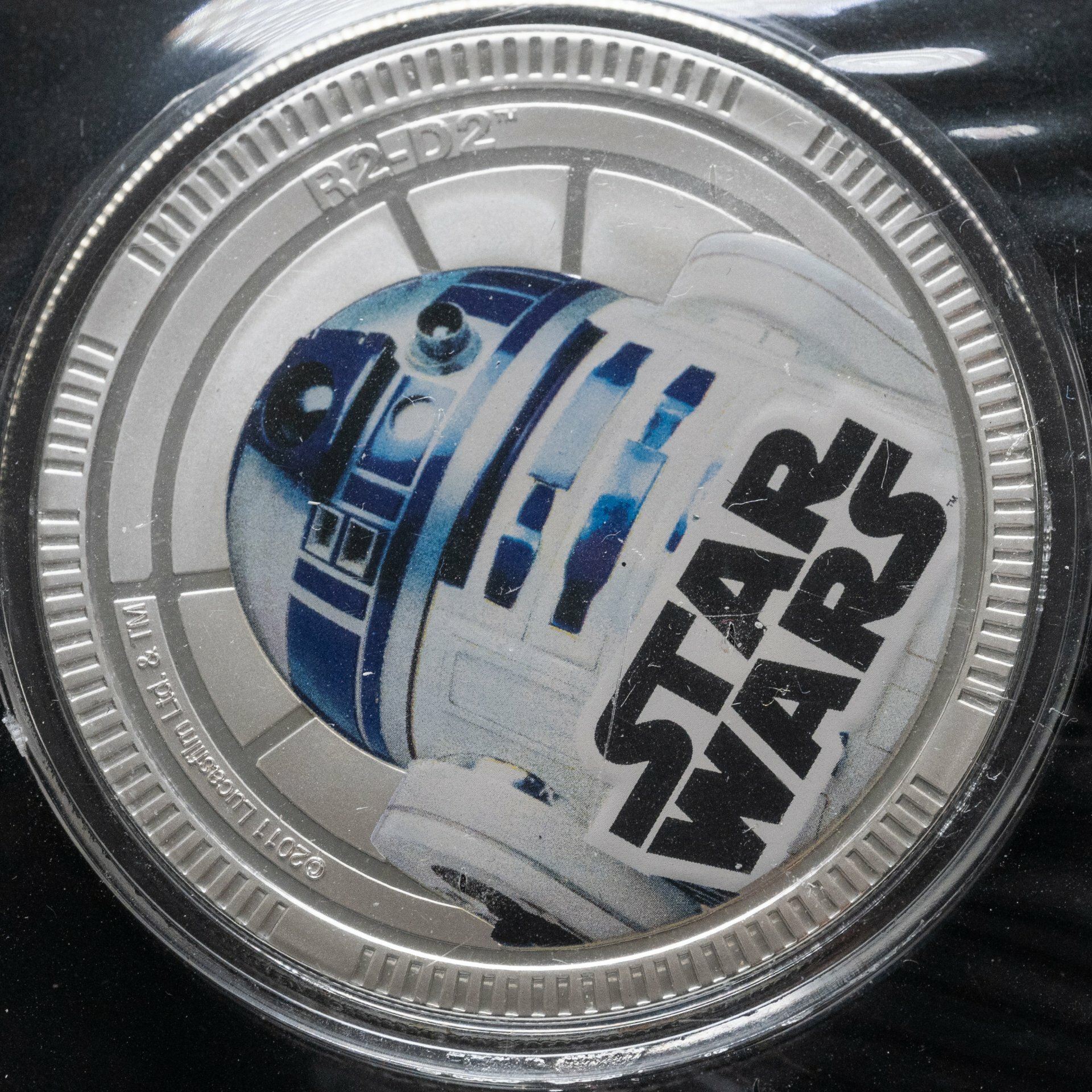 Остров Ниуэ 1 доллар 2011 "Звездные войны - робот R2-D2", Мельхиор медь-никель, в сохранности BUNC