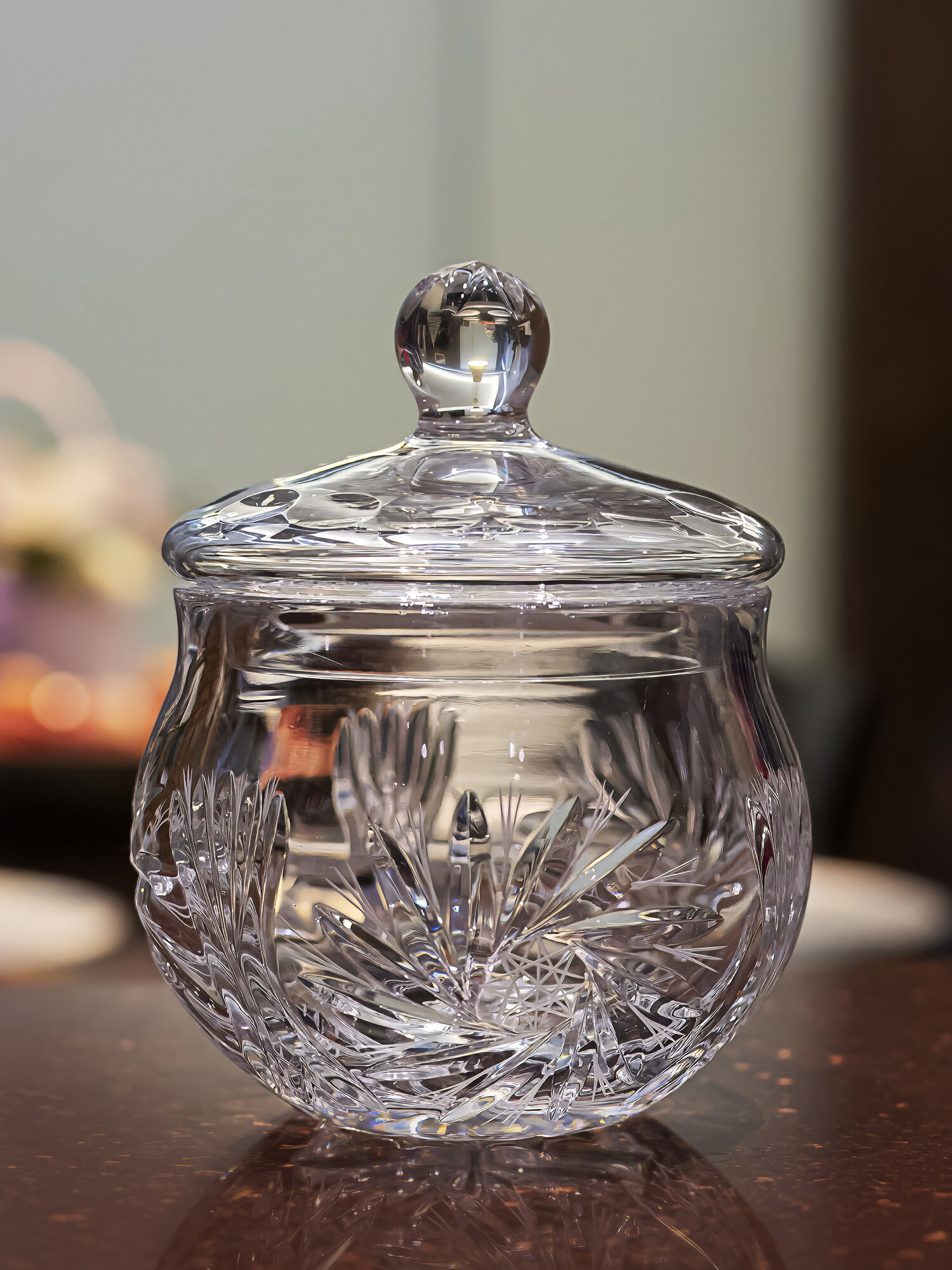 Хрустальная ваза с крышкой для сервировки стола / конфет / печенья, Неман 900/70, 6028/2