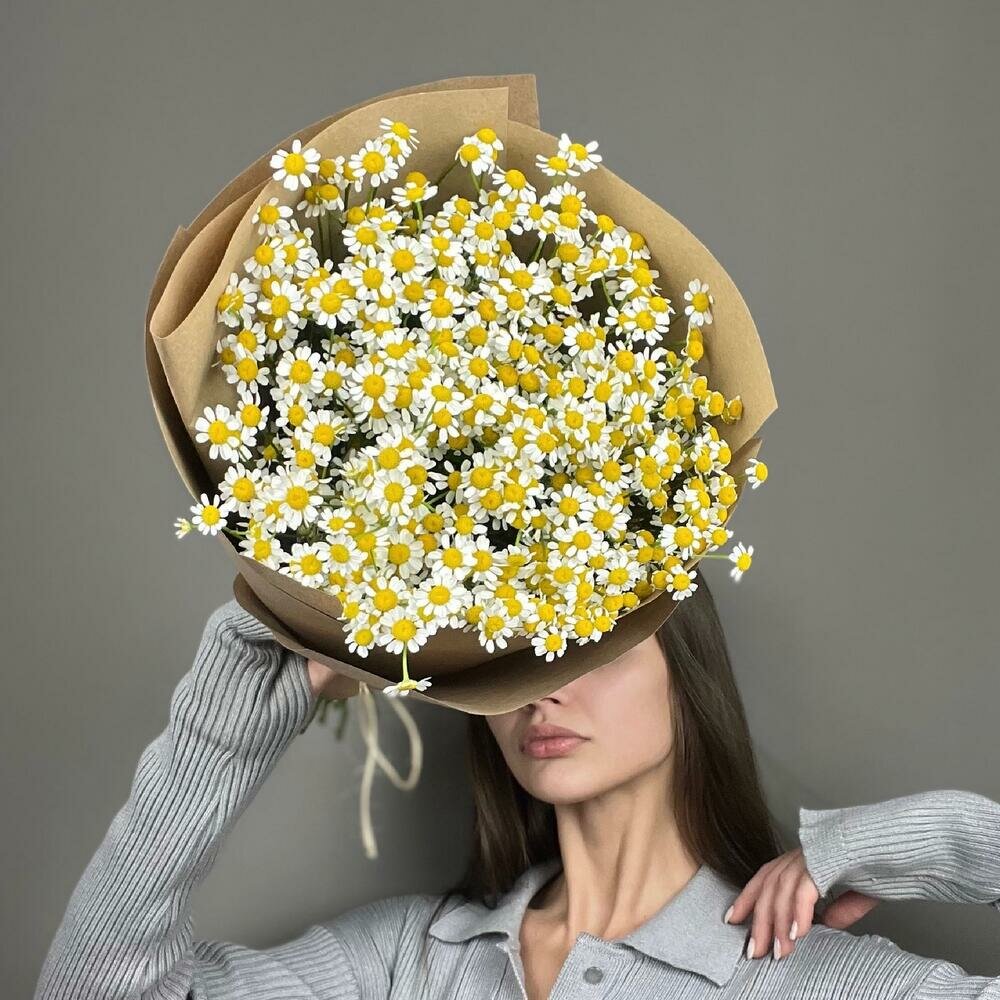 Букет "Ромашки", 15 штук, высота 45 см, натуральный крафт, с атласной лентой