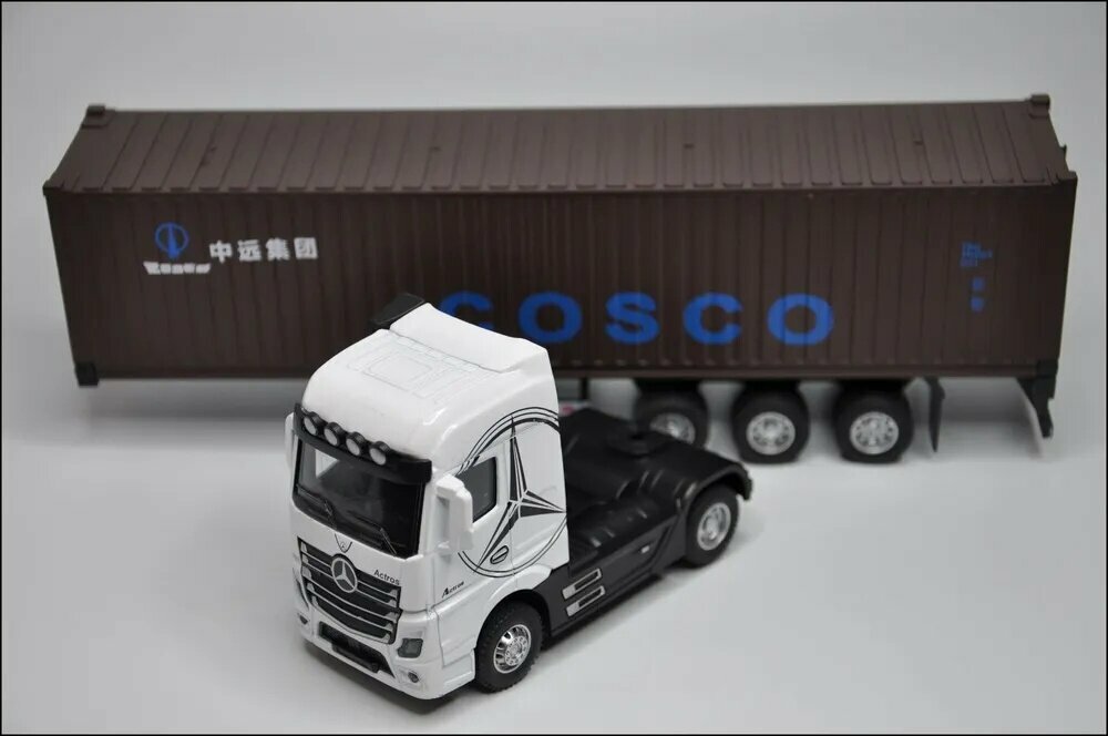 Эксклюзивный инерционный тягач MercedesBenz Actros в масштабе 1:50, магистральная модель из металла для детей, выполненная как реалистичная фура