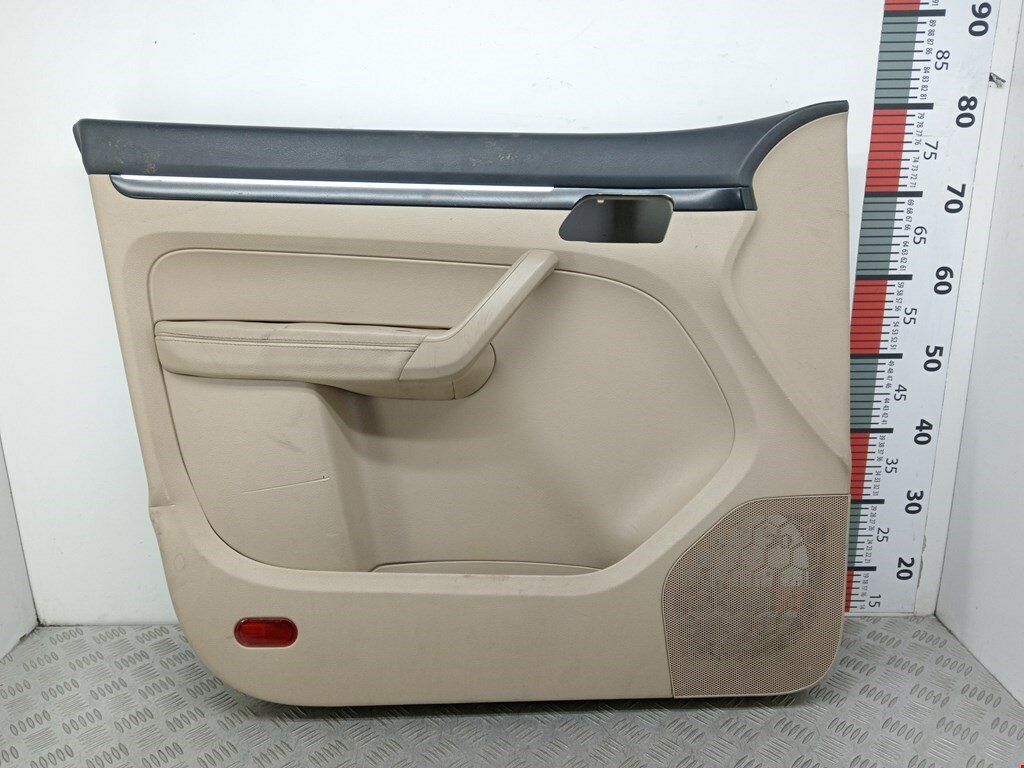 Обшивка (карта) двери передней левой Volkswagen Touran 1 1T2867011AA арт. 2272056