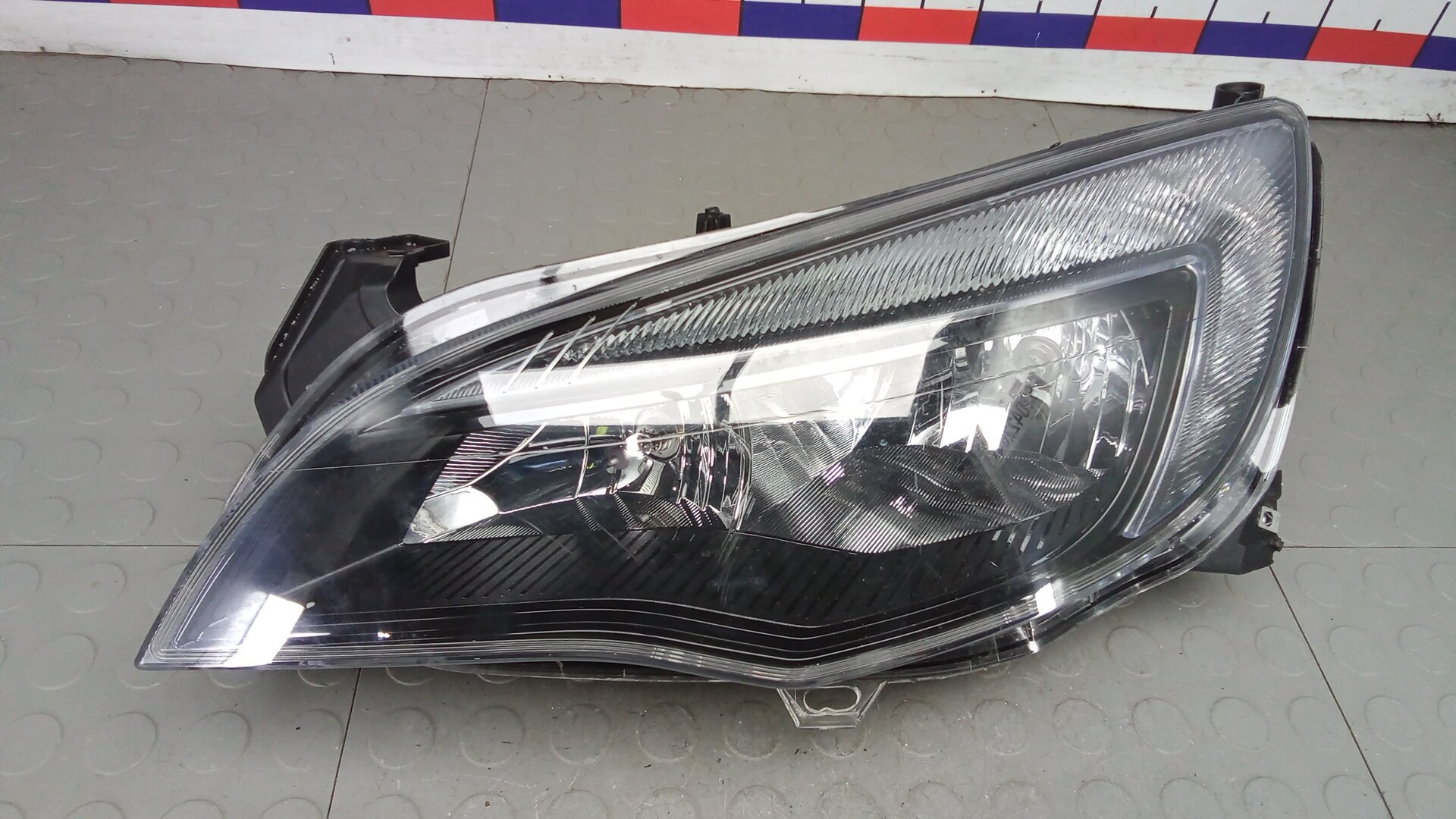 Фара левая OPEL ASTRA J