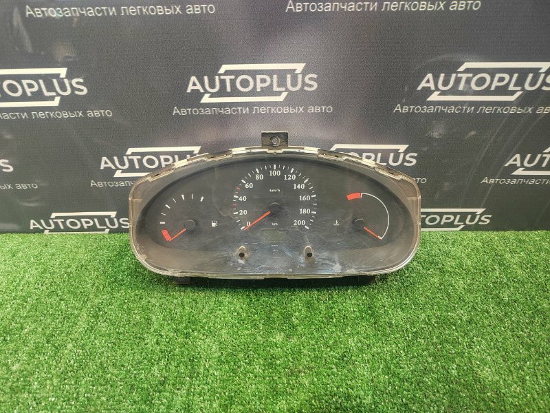 Панель приборов Nissan Micra 2002 (1.0 CG10) Б/У с пробегом