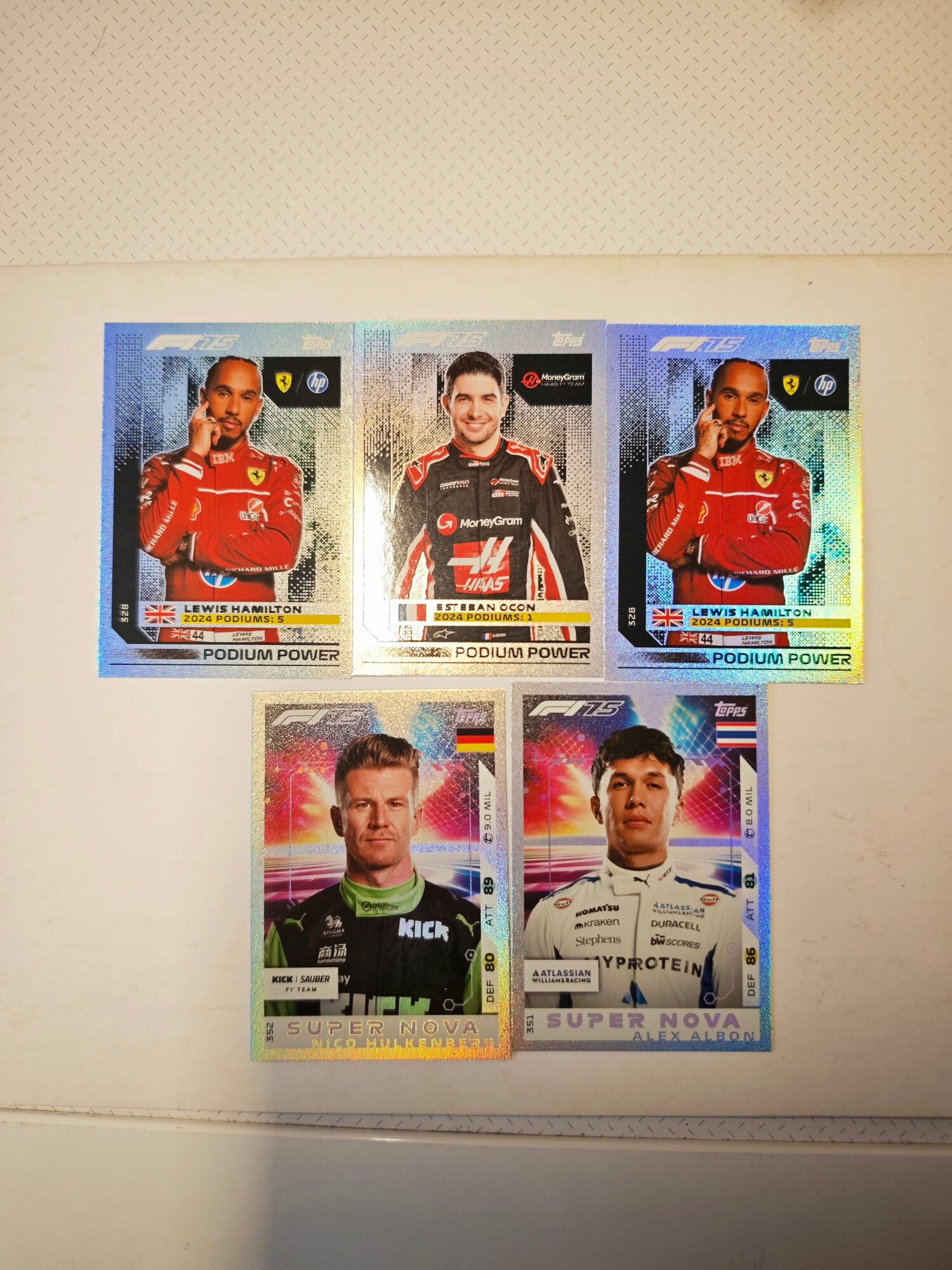 Набор коллекционных карточек Topps Turbo ATtax Refraction 2025 года (5 карточек)