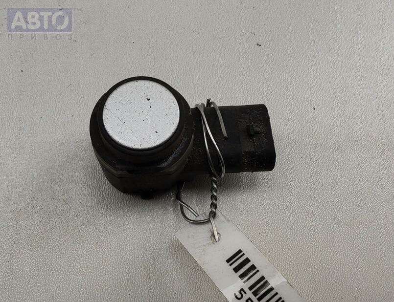 Датчик парковки (парктроник) передний Volkswagen Golf-6