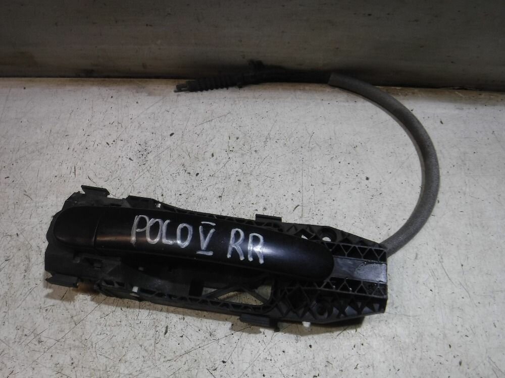 Ручка двери задней наружная правая VW Polo V