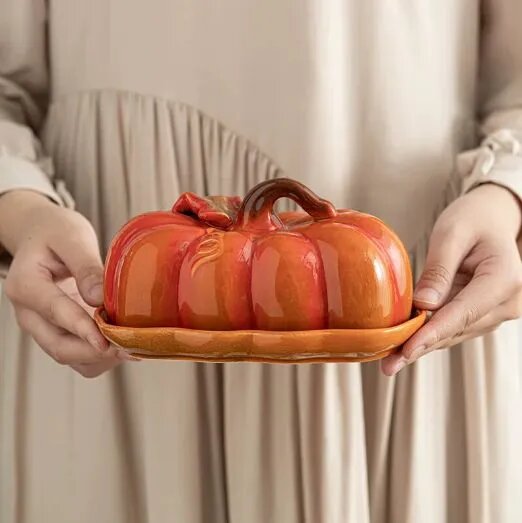 Керамическая масленка-сырница в форме тыквы, оранжевая, 18.3 см