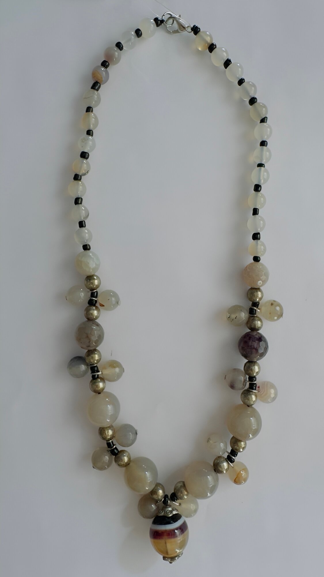 Колье, агат