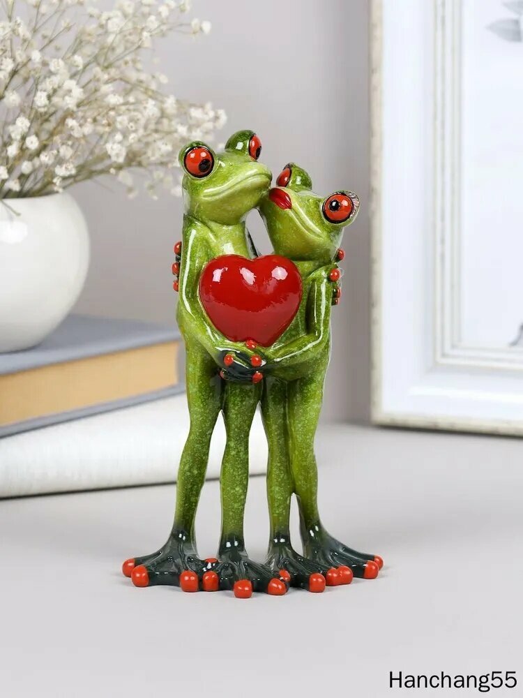 Статуэтка Декоративная статуэтка «Лягушки с сердцем», высота 16 см, длина 10 см