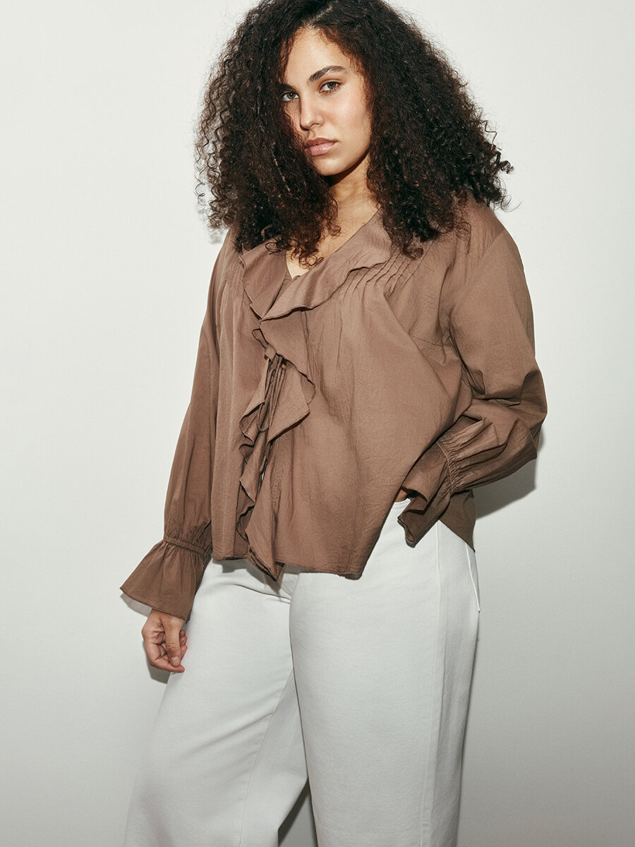 Блуза хлопковая на завязках с воланами больших размеров