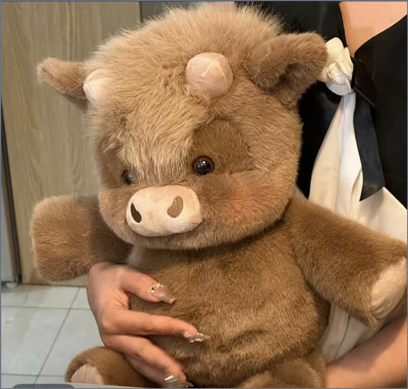Бегущий теленок игрушка мягкая