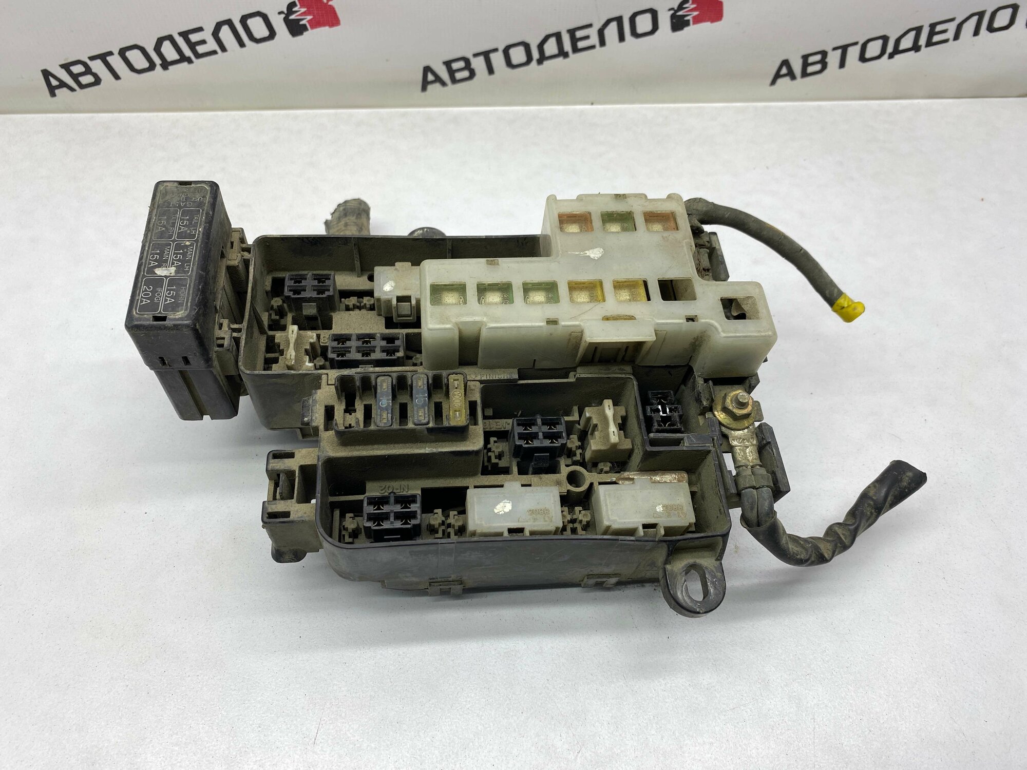 Блок предохранителей Mazda 626 GE 1992 г