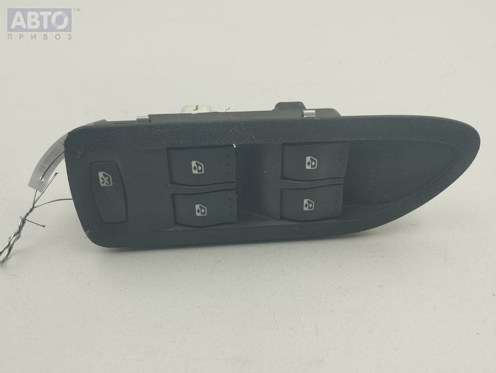 Блок кнопок управления стеклоподъемниками Renault Laguna 2 (2001-2007)