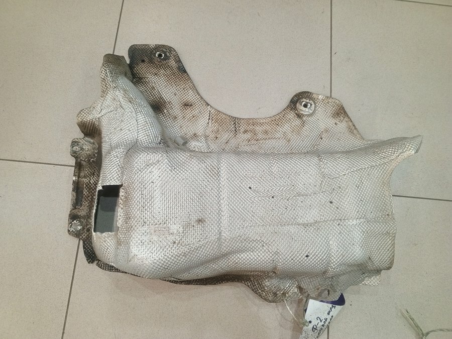 Экран тепловой от Ford Focus 2 2004-2008