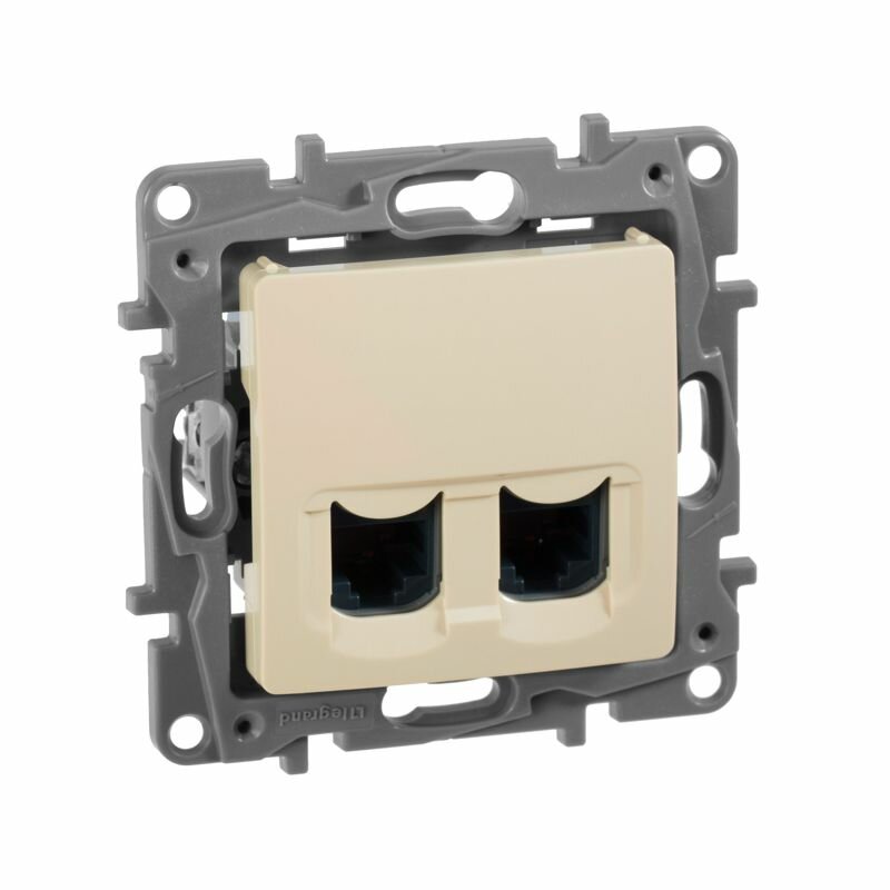 Розетка компьютерная 2-м СП Etika RJ45 кат.5E UTP механизм сл. кость IEK 672355