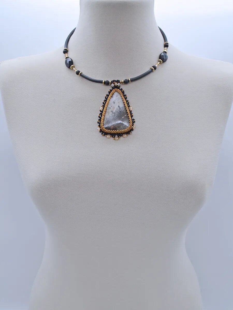 Чокер, кристаллы Swarovski, агат, кристалл