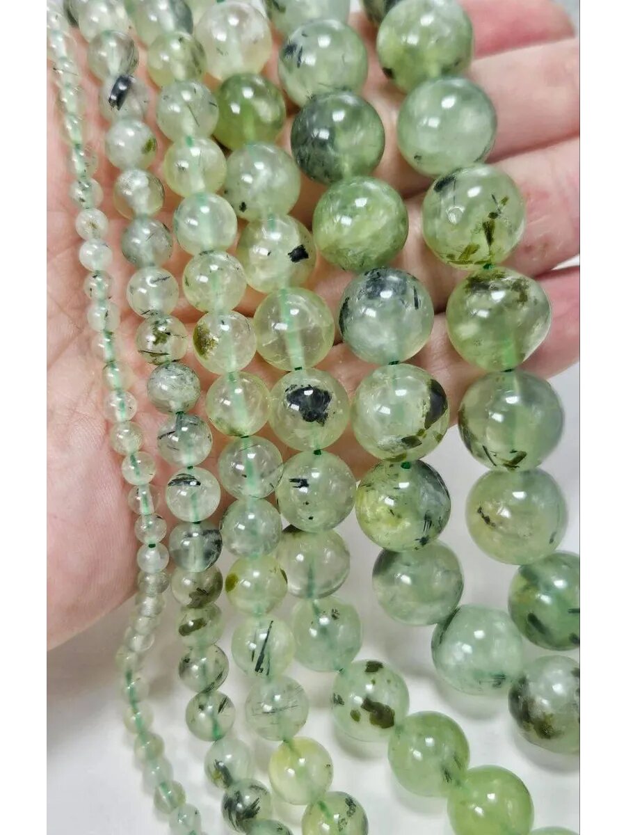 Пренит бусины 12 мм, нить 38-39 см