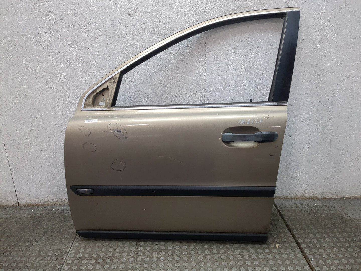 Дверь боковая (легковая) левая передняя Volvo XC90 Б/У