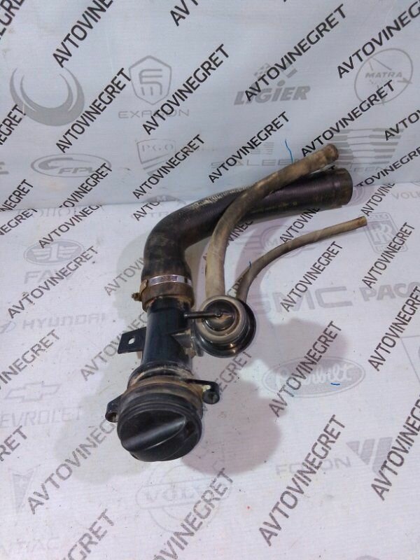 Горловина топливного бака Сhevrolet Niva Б/У с пробегом