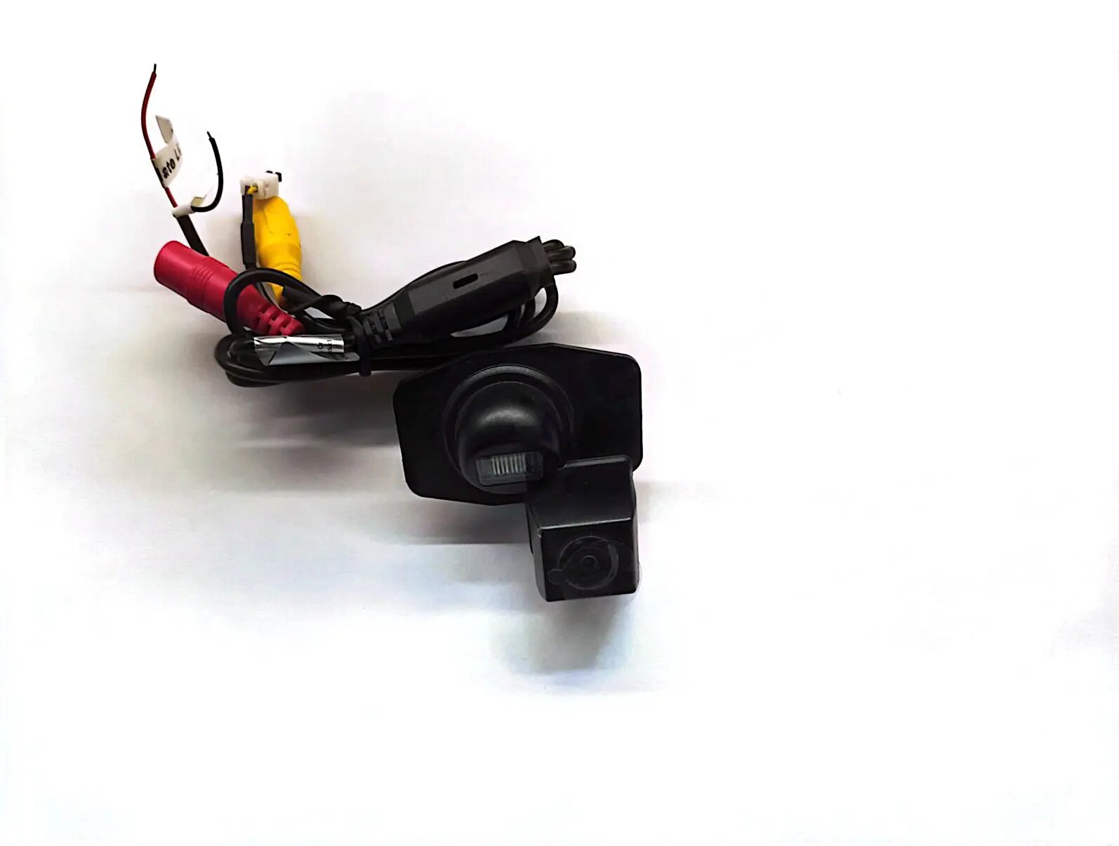 Штатная камера заднего вида Intro VDC-027 TOYOTA Corolla 07-12