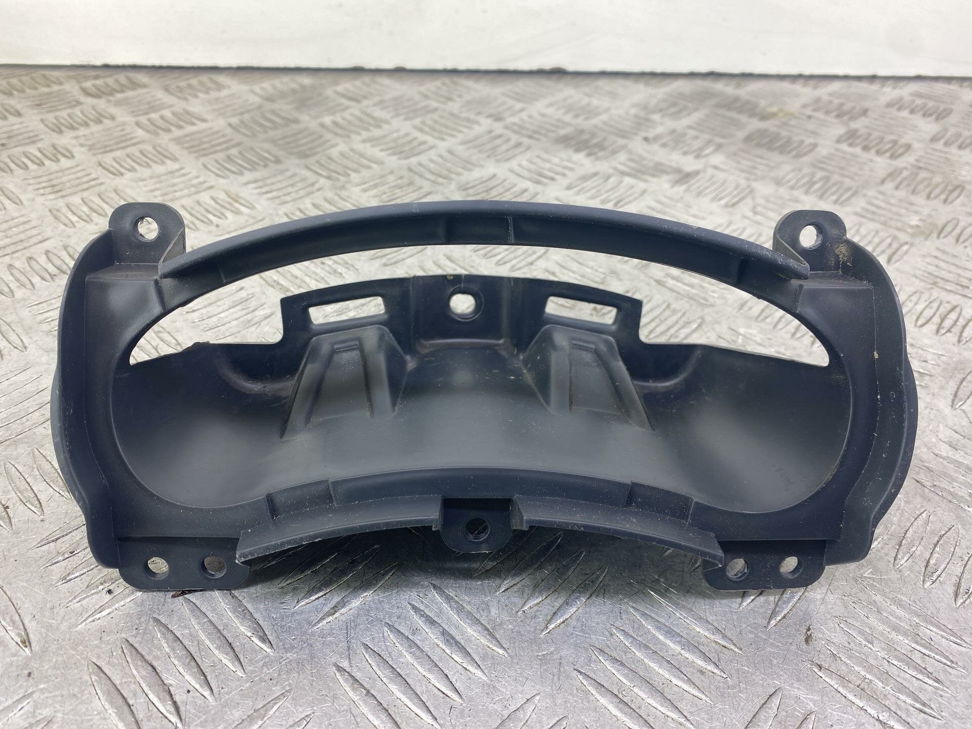 Рамка монитора Chevrolet Spark M300 2012 96490670