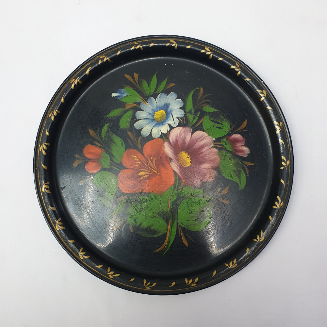 Винтажный поднос Цветы диаметр 32 см, роспись, следы времени. СССР