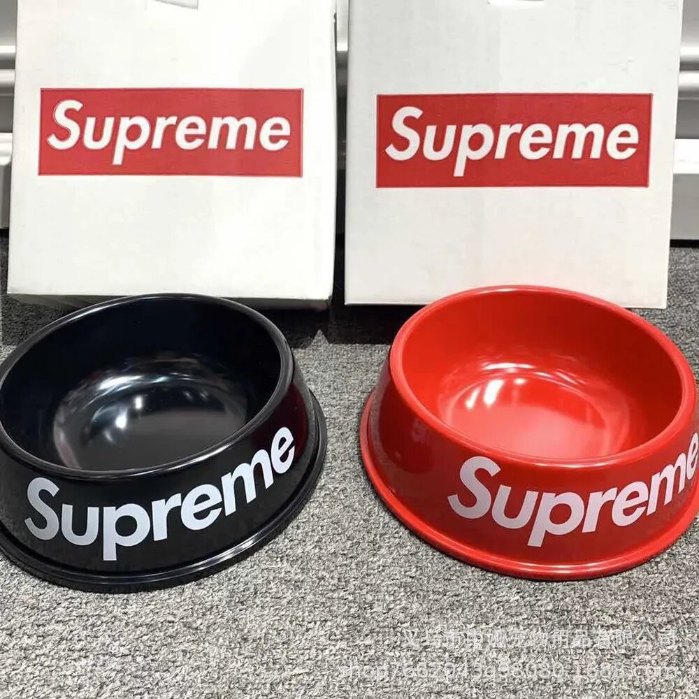 Миска для животных Supreme для кошек красного цвета круглая пластиковая — фото 1