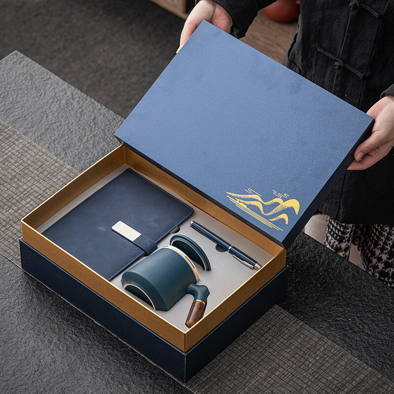 Набор из керамической кружки и блокнота, деловой подарок, сувенир для ежегодного корпоративного собрания, памятный предмет к открытию магазина, корпоративный подарок.