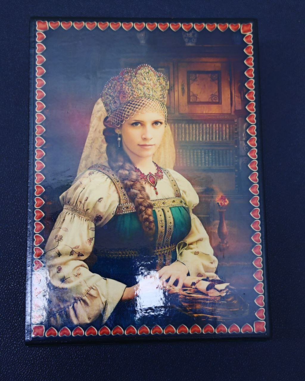 Шкатулка Аленький цветочек, лаковая миниатюра, размер: 14 х 10 х 3,5 см