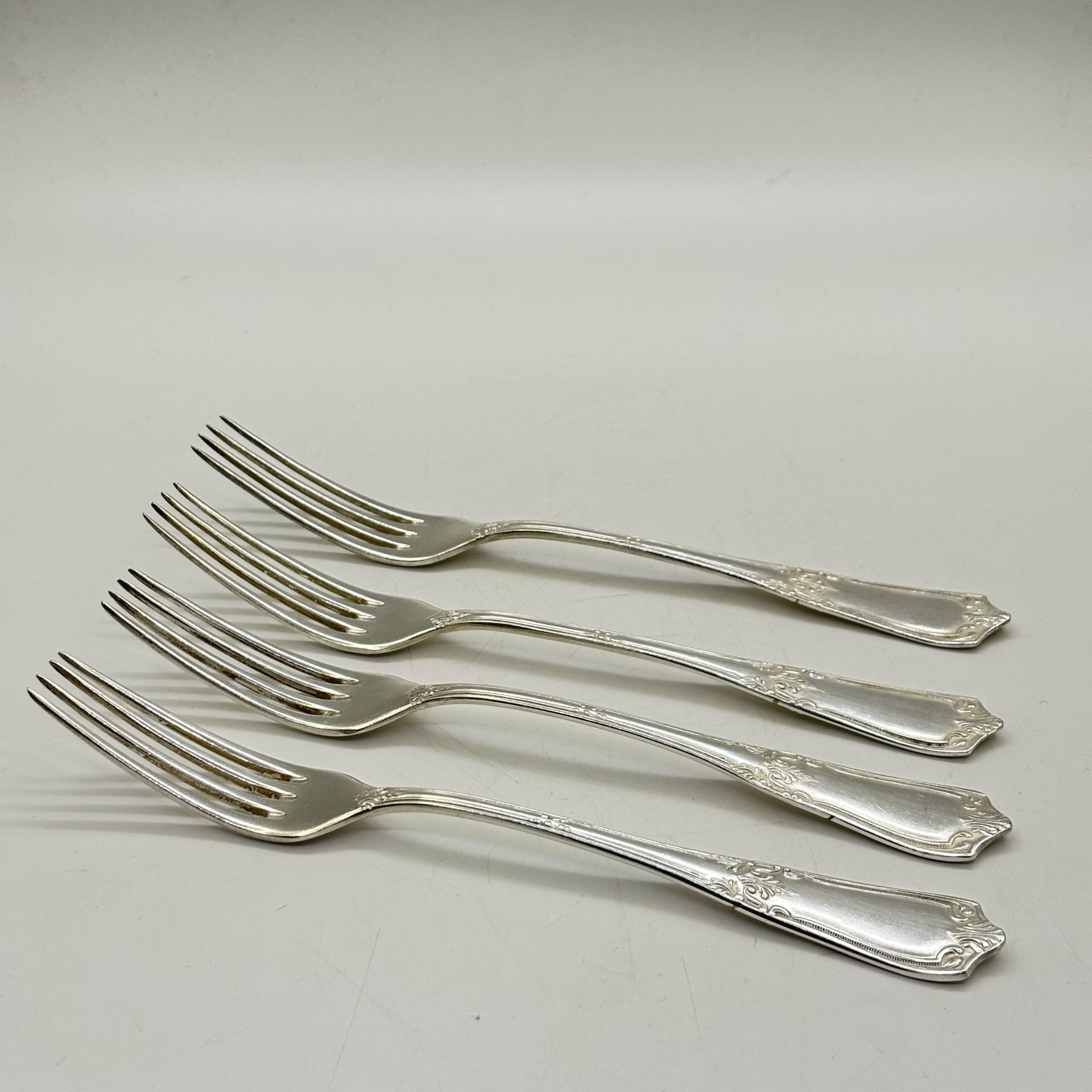 Набор из 4-х вилок с растительным декором, мНЦ (медь-никель-цинк)