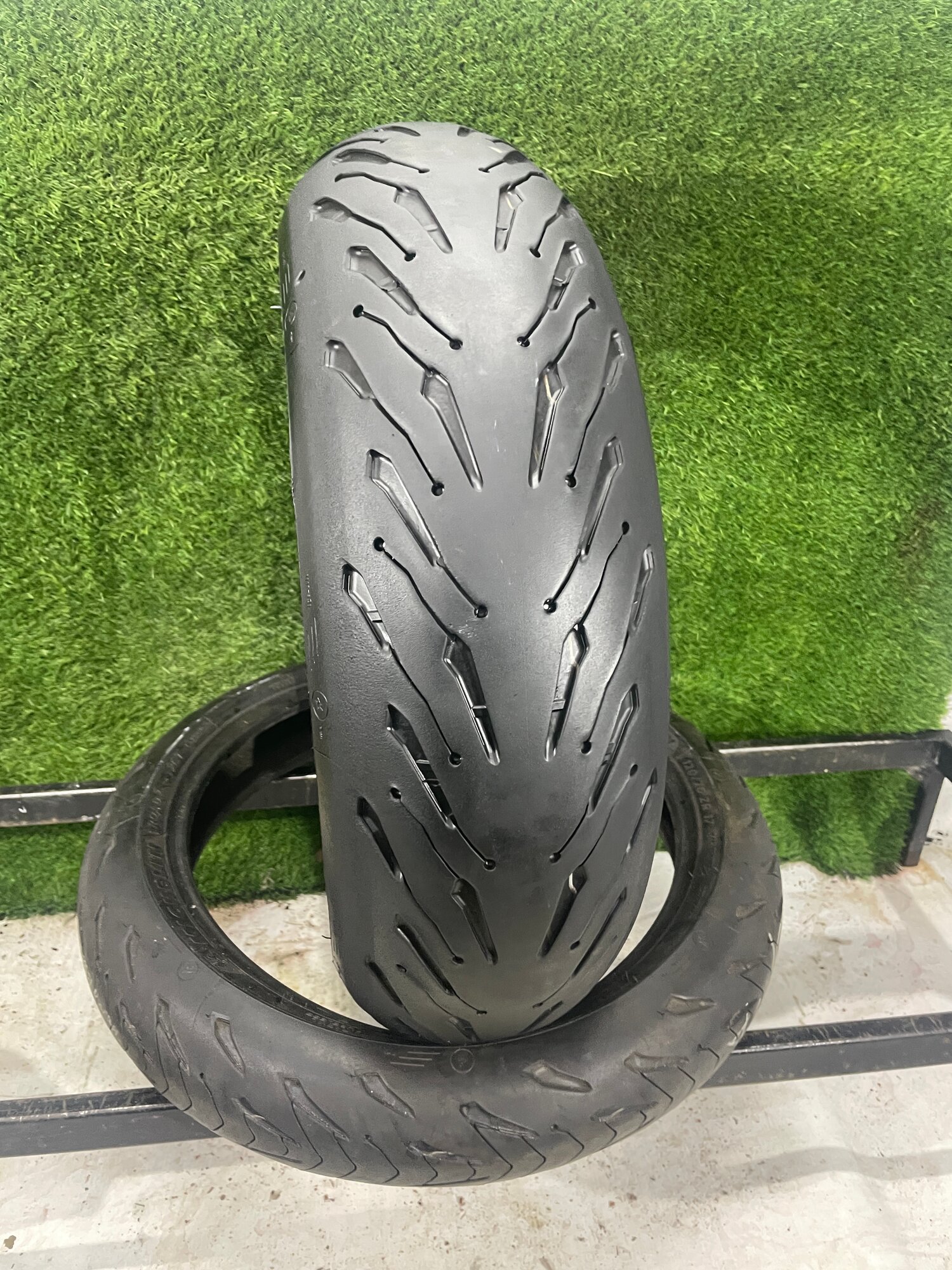 2019 г) Michelin Road 5 GT 2CT 190/55 R17 75W