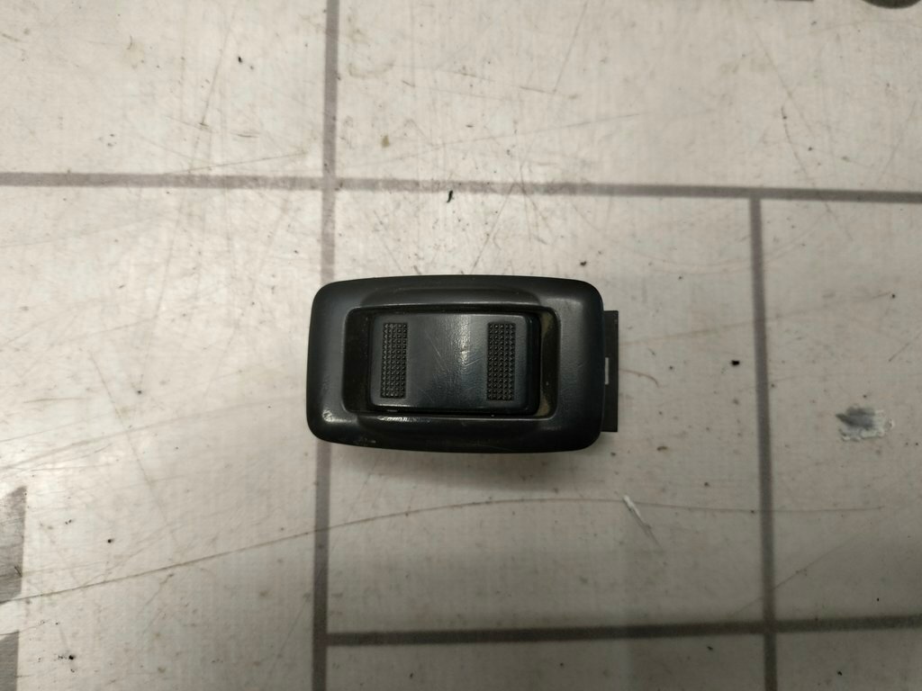 Кнопка стеклоподъемника Mazda 323 BJ Protege Familia 1998-2002