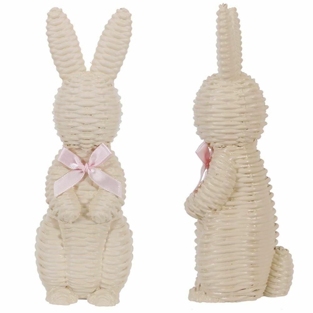 Пасхальное украшение в виде кролика из искусственного ротанга и смолы.