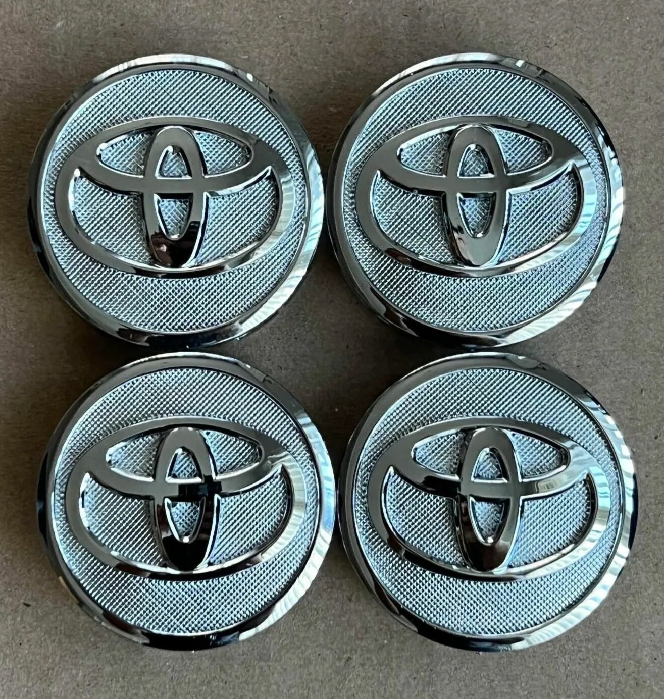 Колпачки ступицы 57 мм для Toyota, серебристый хром, комплект 4 шт, OEM 42603-52110, центральные заглушки дисков