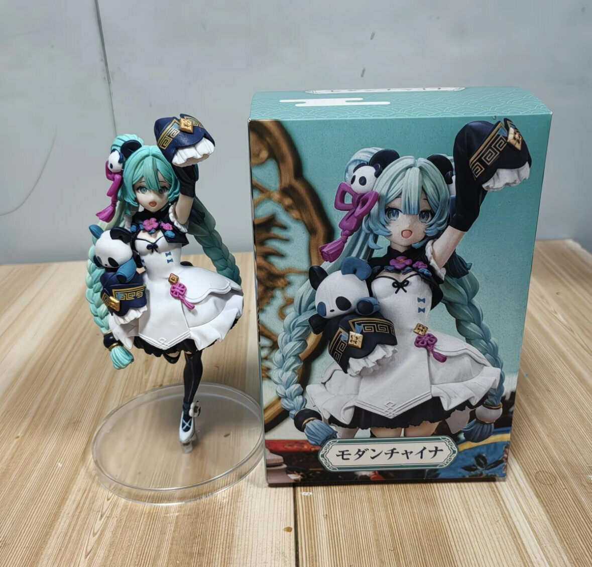 Персонаж аниме Фигурка Хацунэ Мику Wonderland: Кот в сапогах 18CM