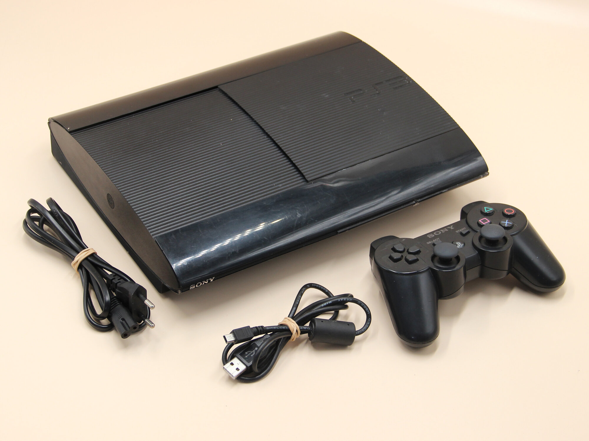 Игровая приставка Sony PlayStation 3 Super Slim 500 Gb