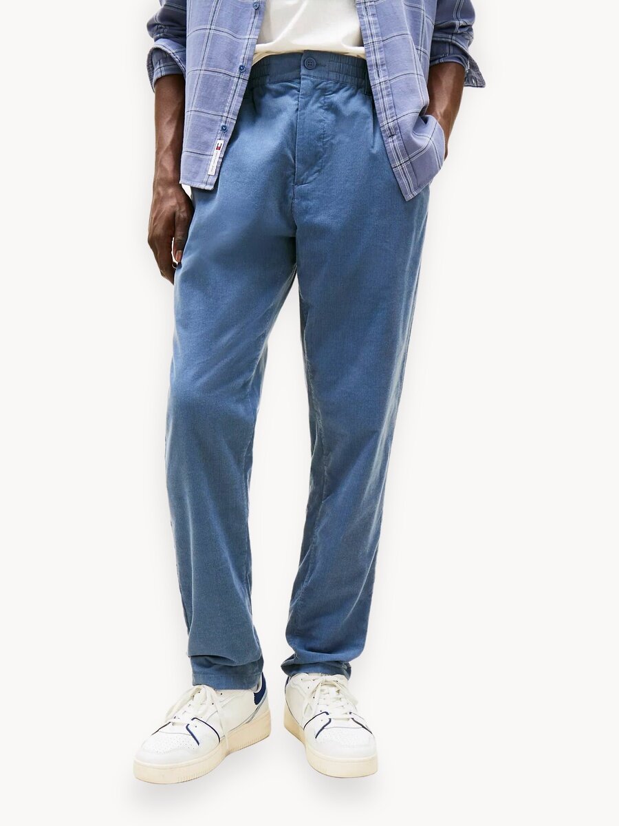 Брюки чинос