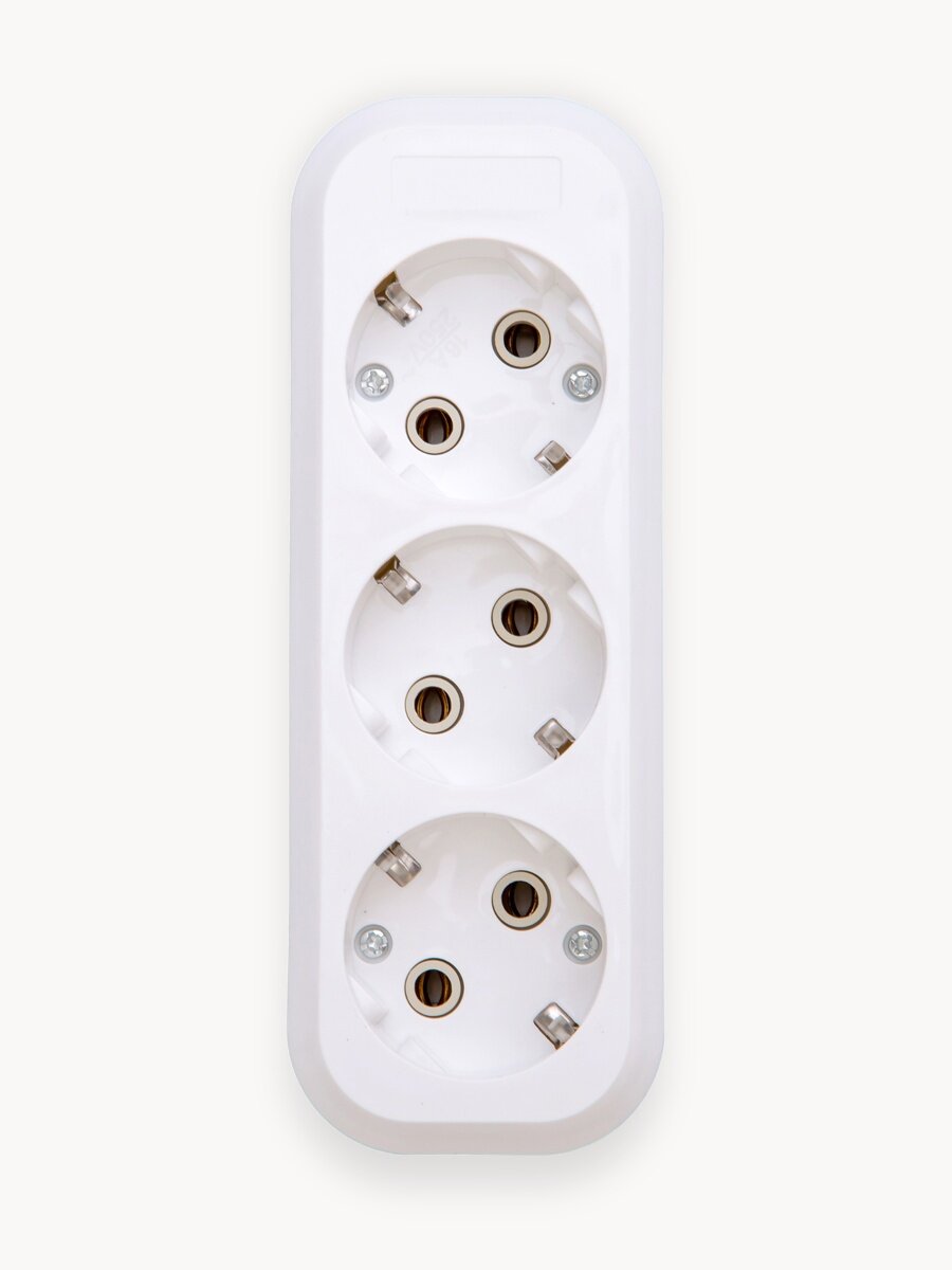 Колодка для удлинителя на 3 розетки, с заземлением 220В 16А Elestarpro