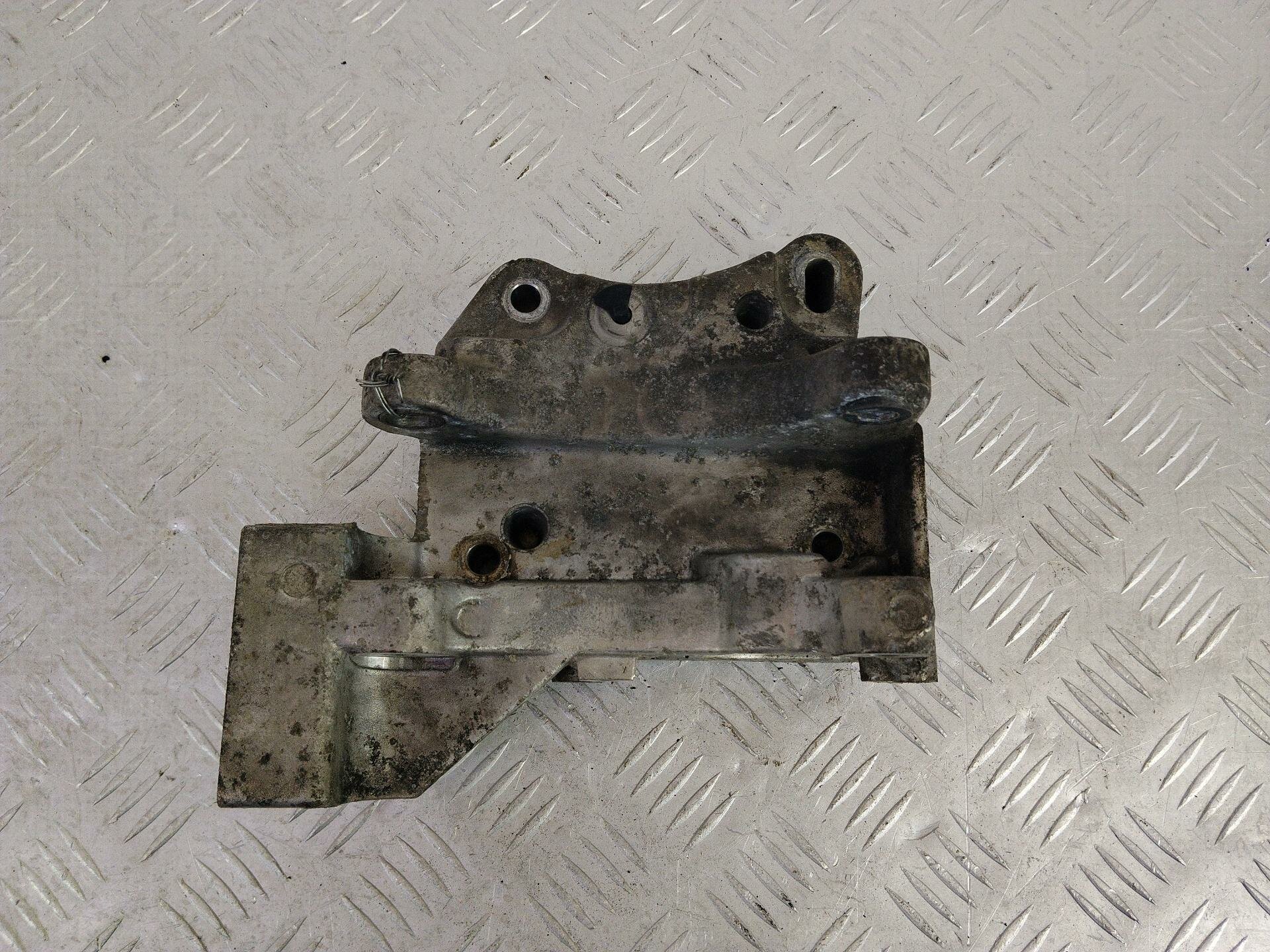 Кронштейн генератора Citroen C3 (2002 - 2006) 9640883780