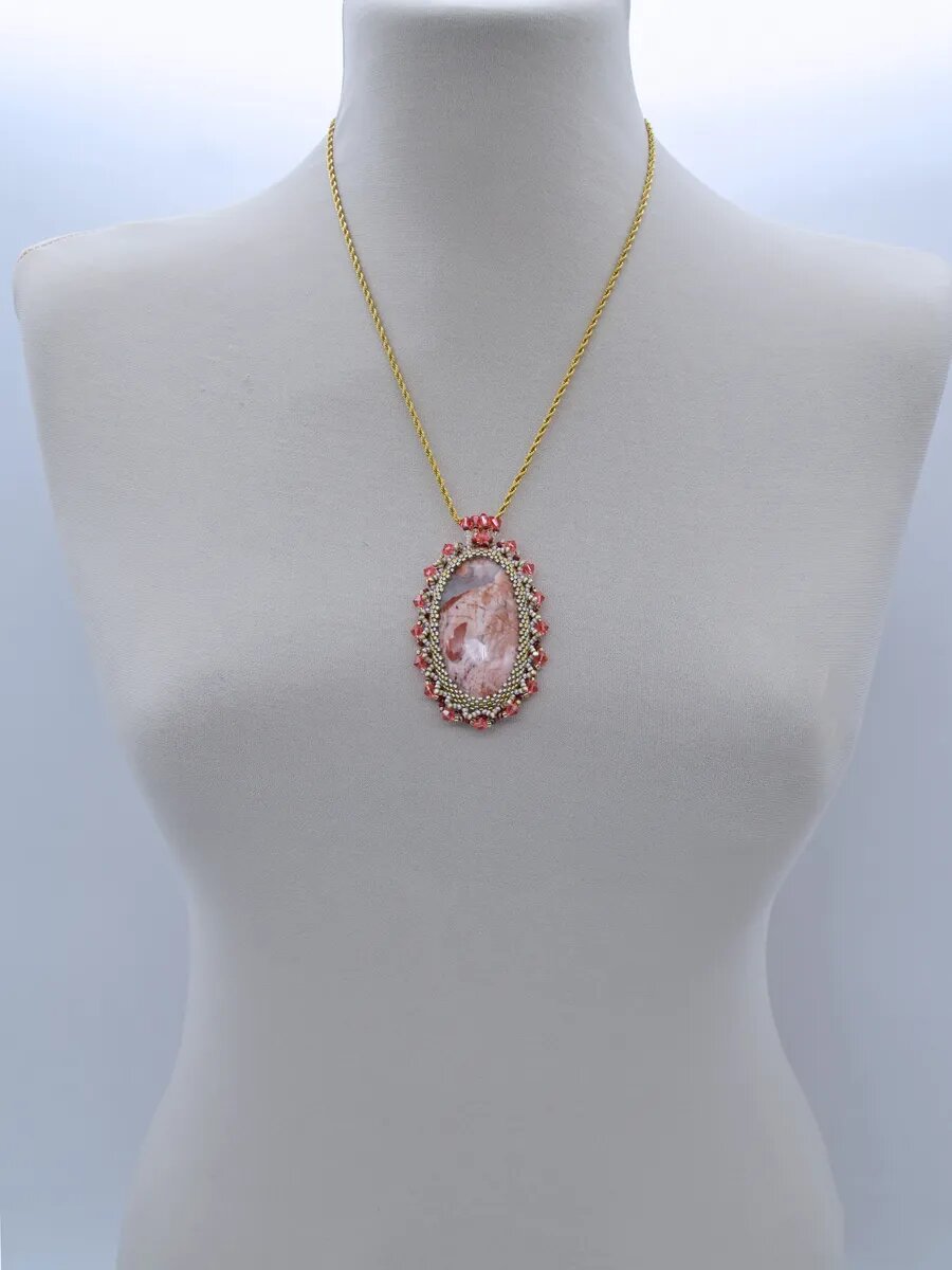 Колье, кристаллы Swarovski, яшма