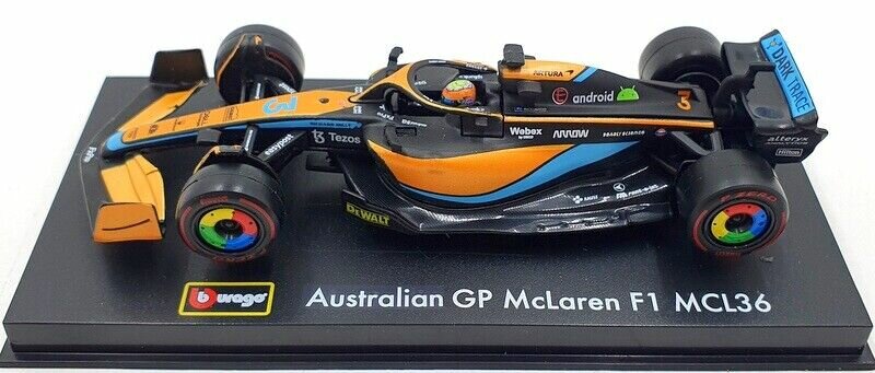 Коллекционная машинка Bburago 1:43 McLaren MCL36 #3 with helmet